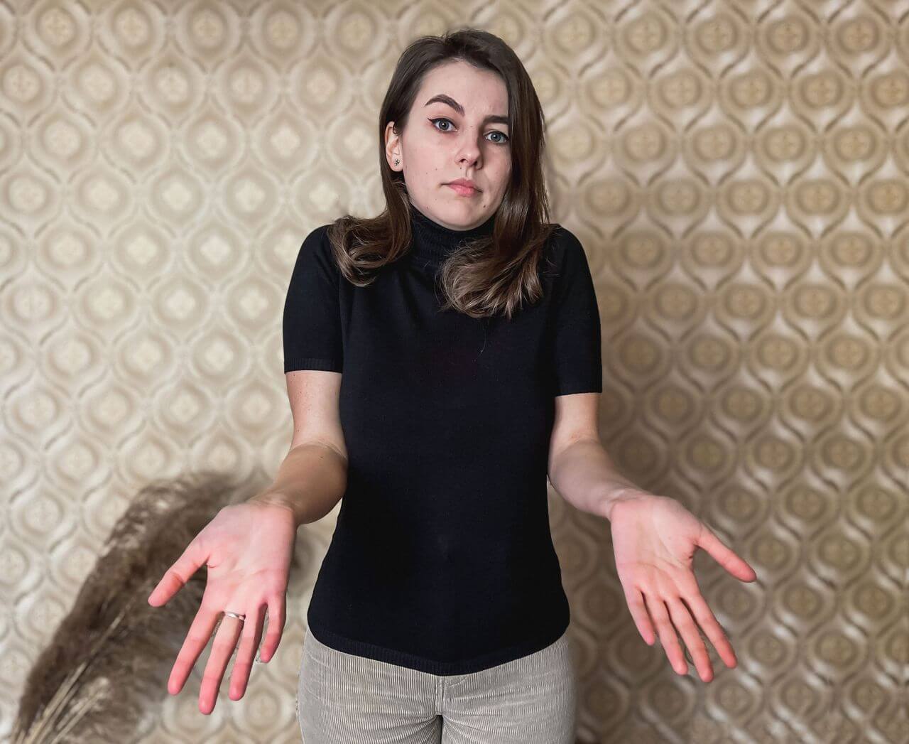 Top 10 Italian Hand Gestures Italians Use All The Time | Mondly Blog