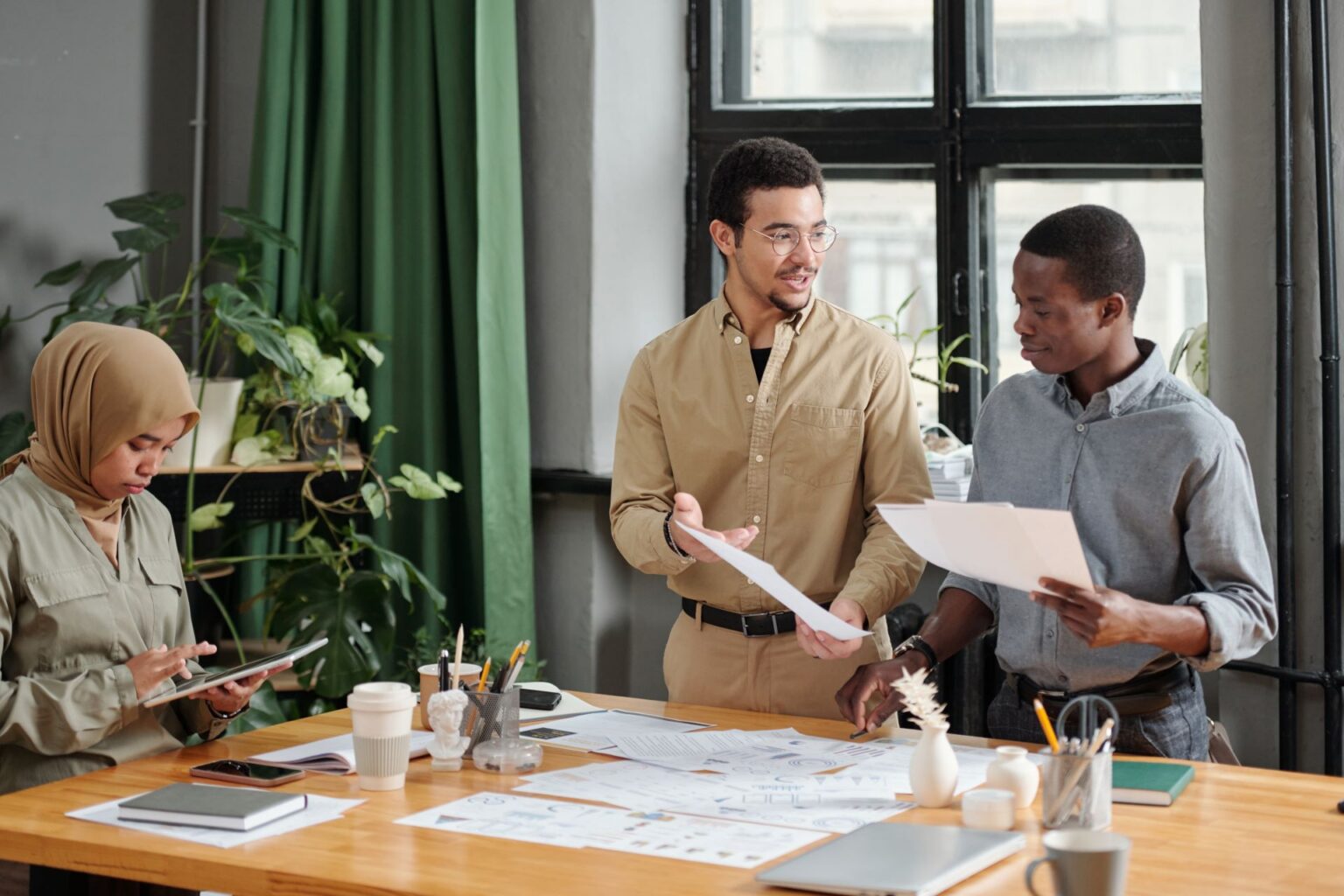 Bridging Worlds: Essential Strategies For Effective Intercultural ...