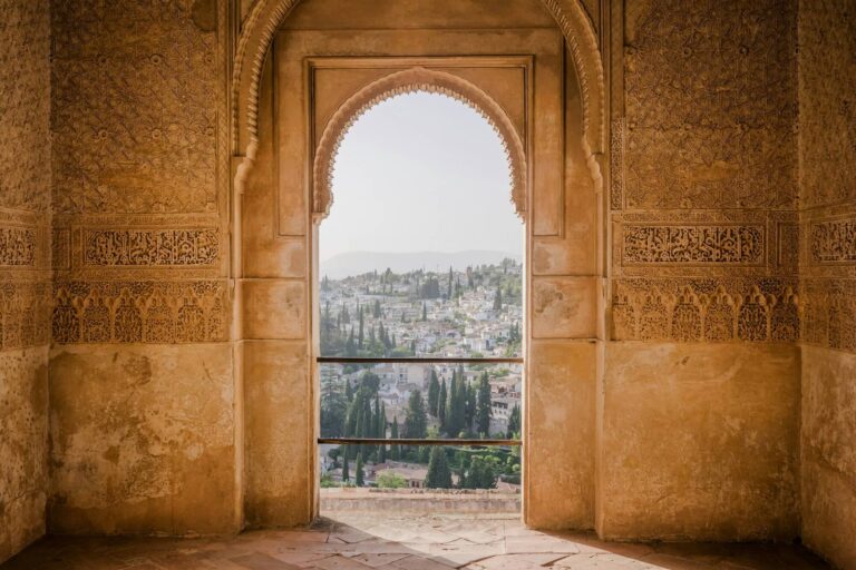 Surprising Connections Between Spanish And Arabic | Mondly Blog